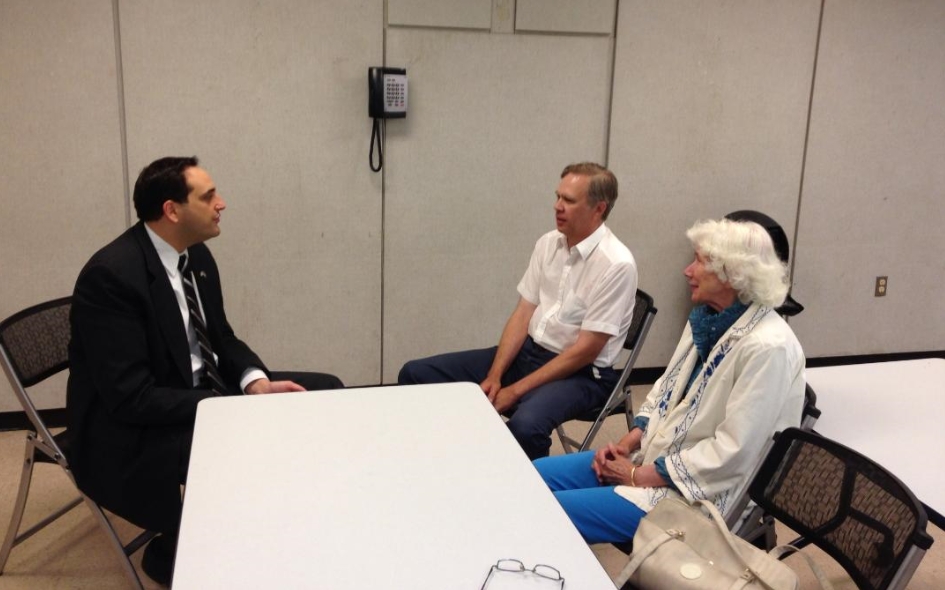 Lupinacci Hosts Mobile Office Hours | The Huntingtonian