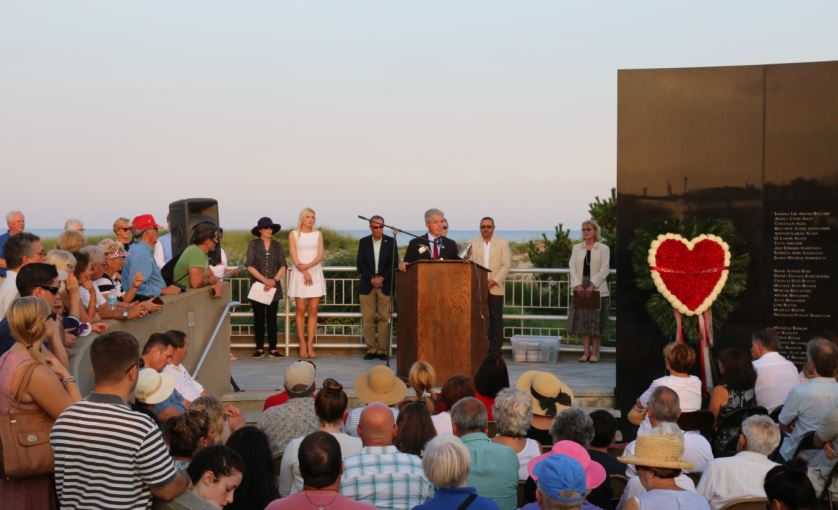 20TH ANNIVERSARY REMEMBRANCE of TWA Flight 800 | The Huntingtonian